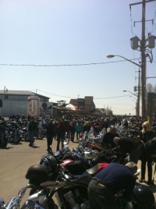 Riding Distractions to Avoid - Riders Plus Insurance